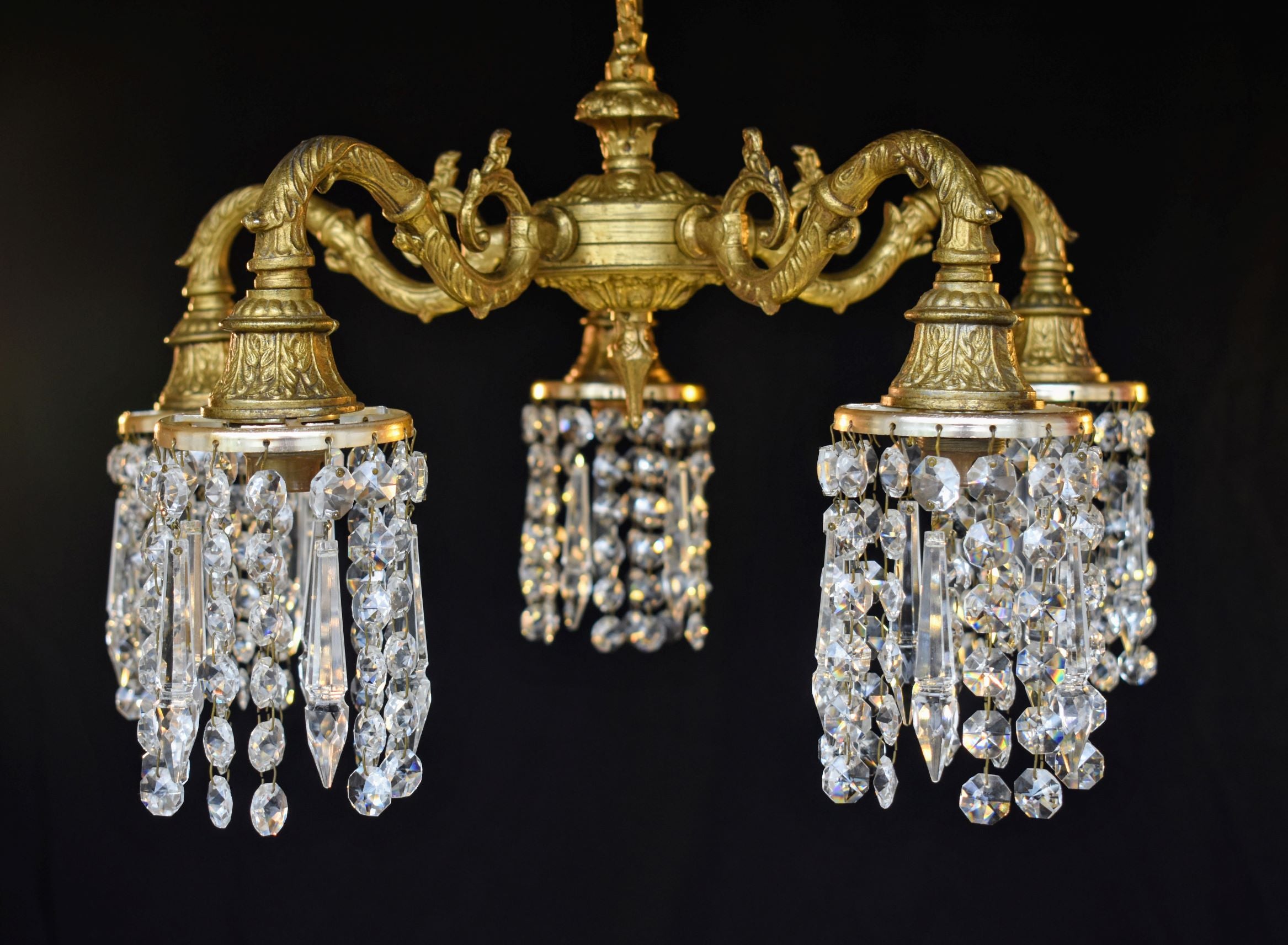 chandelier – Jewel Street Lighting